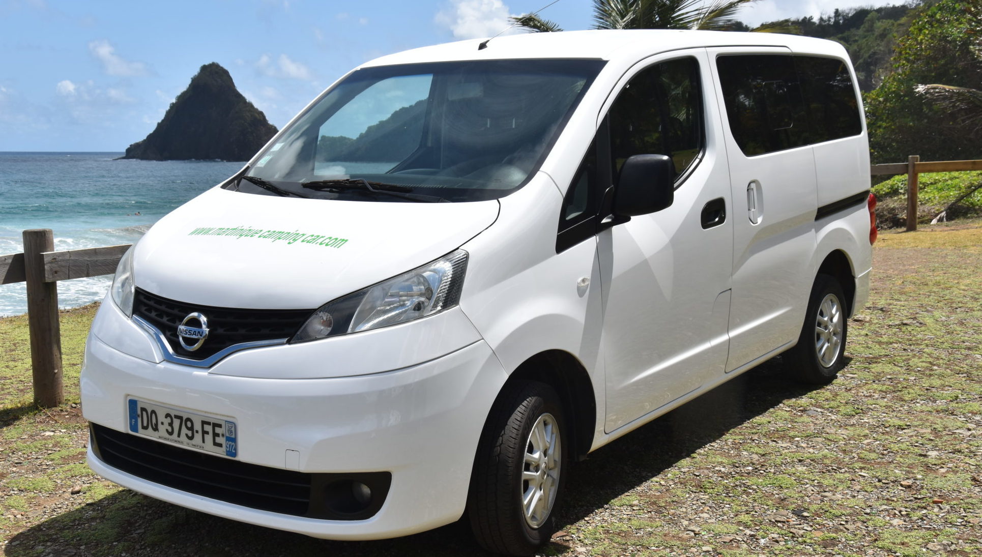 Nissan Nv 2000 7 places - Martinique Camping Car